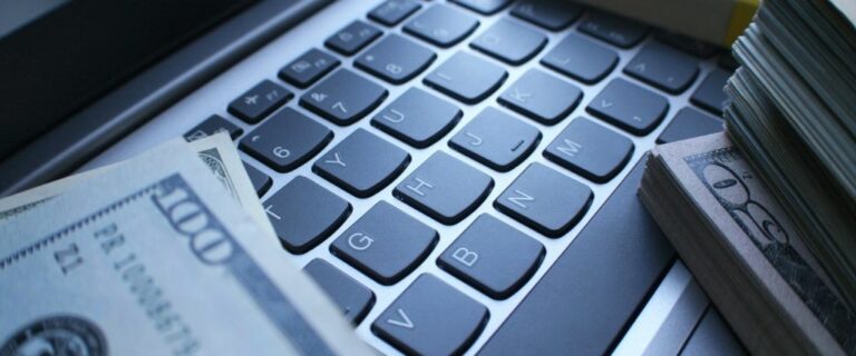 Passive Online Income: A Strong Financial Future